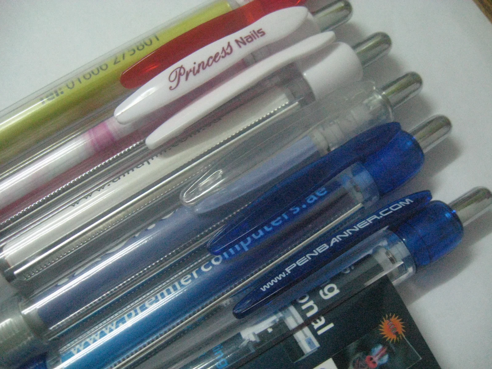 Customized Advertising Promotion Banner Pen with Roll Out Paper