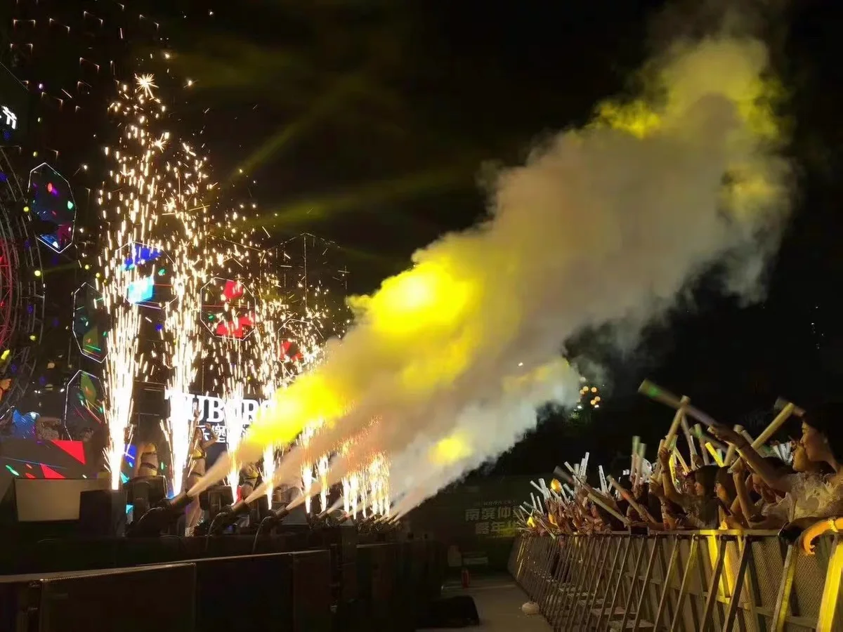 Sparkler Cold Flame Fireworks Fountain Machine Spark Machine for Party ...