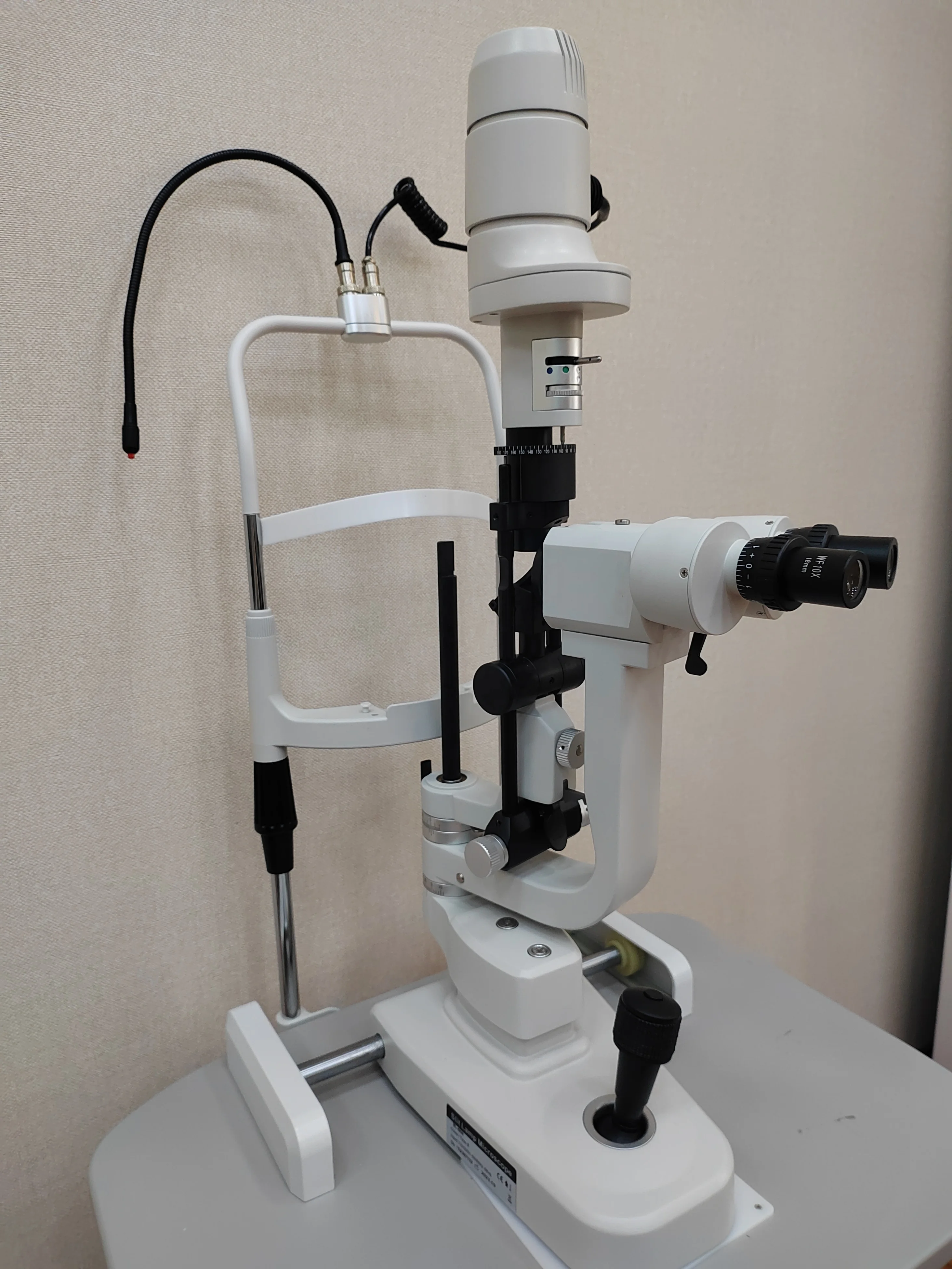 Optical and Ophthalmic Halogen Slit Lamp BL-66A for Sale