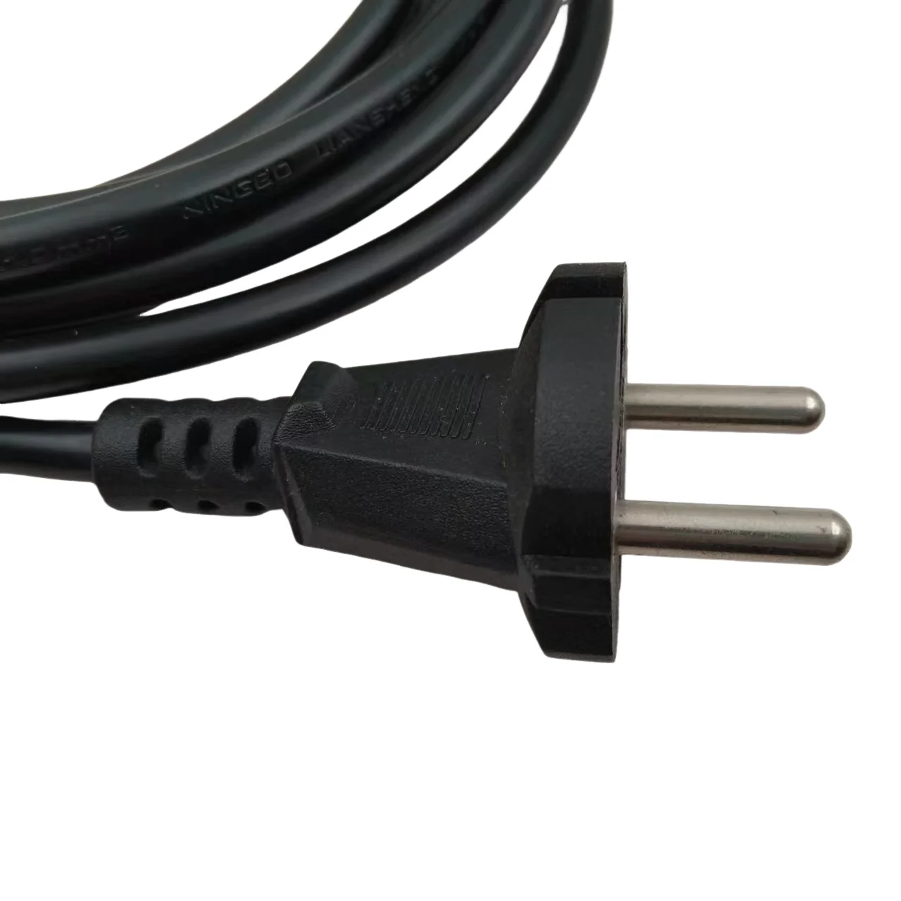 16a 250v H05vv-f 2x1.0mm2 Europe 2 Prong Plug Extension Cord With Two ...