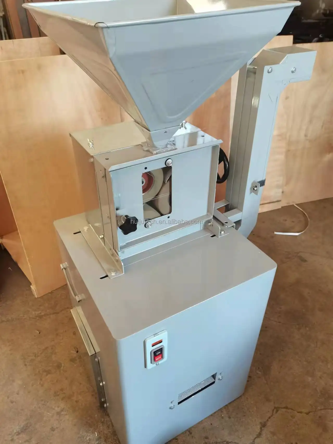 150kg/h Cocoa Peeling Machine - Durable & Efficient