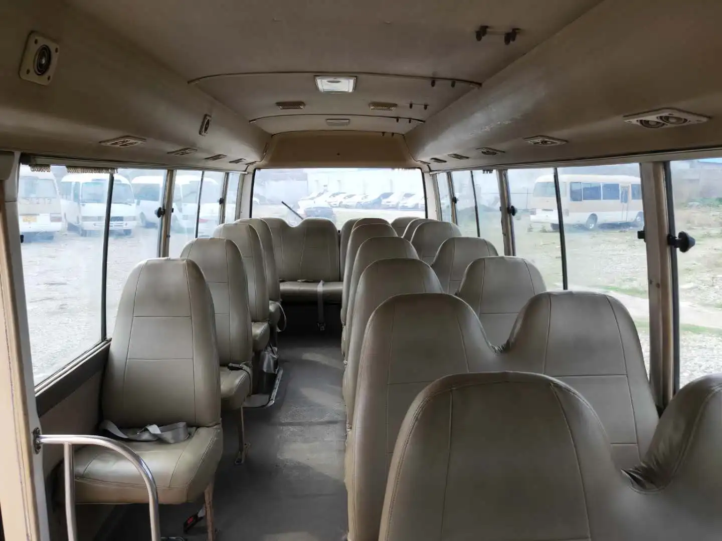 Used Japan Brand Toyota Coaster Bus 23-30 Seats Minibus High Quality ...