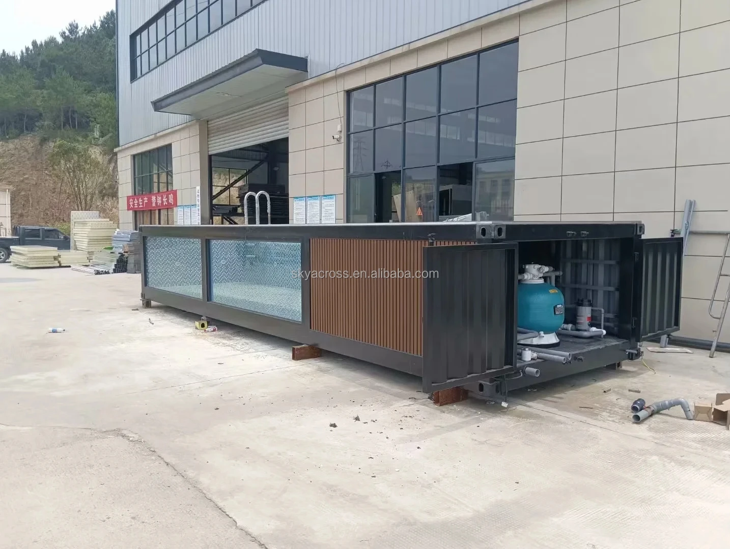 Custom Outdoor Fiberglass Pool - 30ft Shipping Container