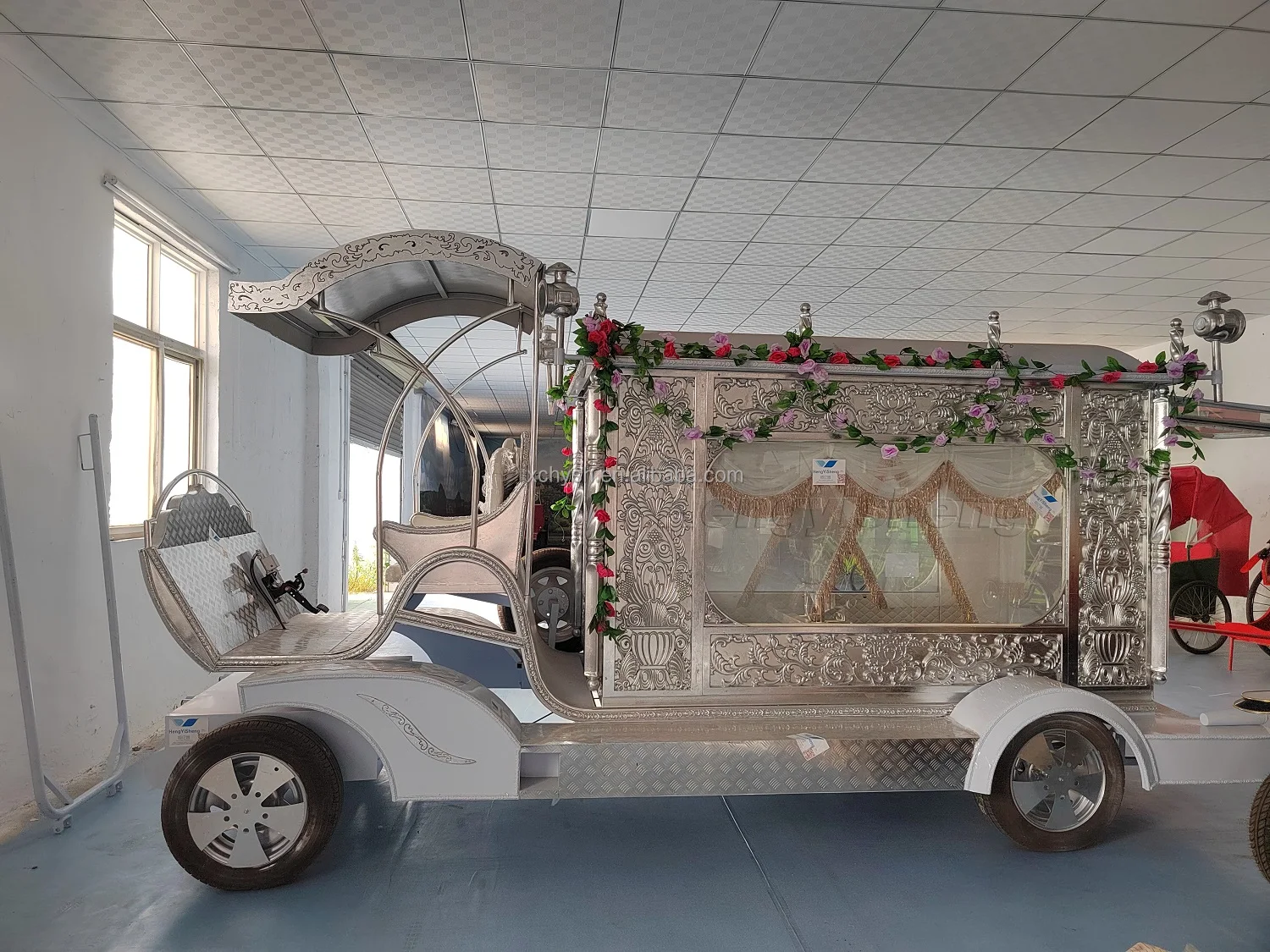 Luxury Funeral Limousine - Classic Hearse Car in Nigerian Style