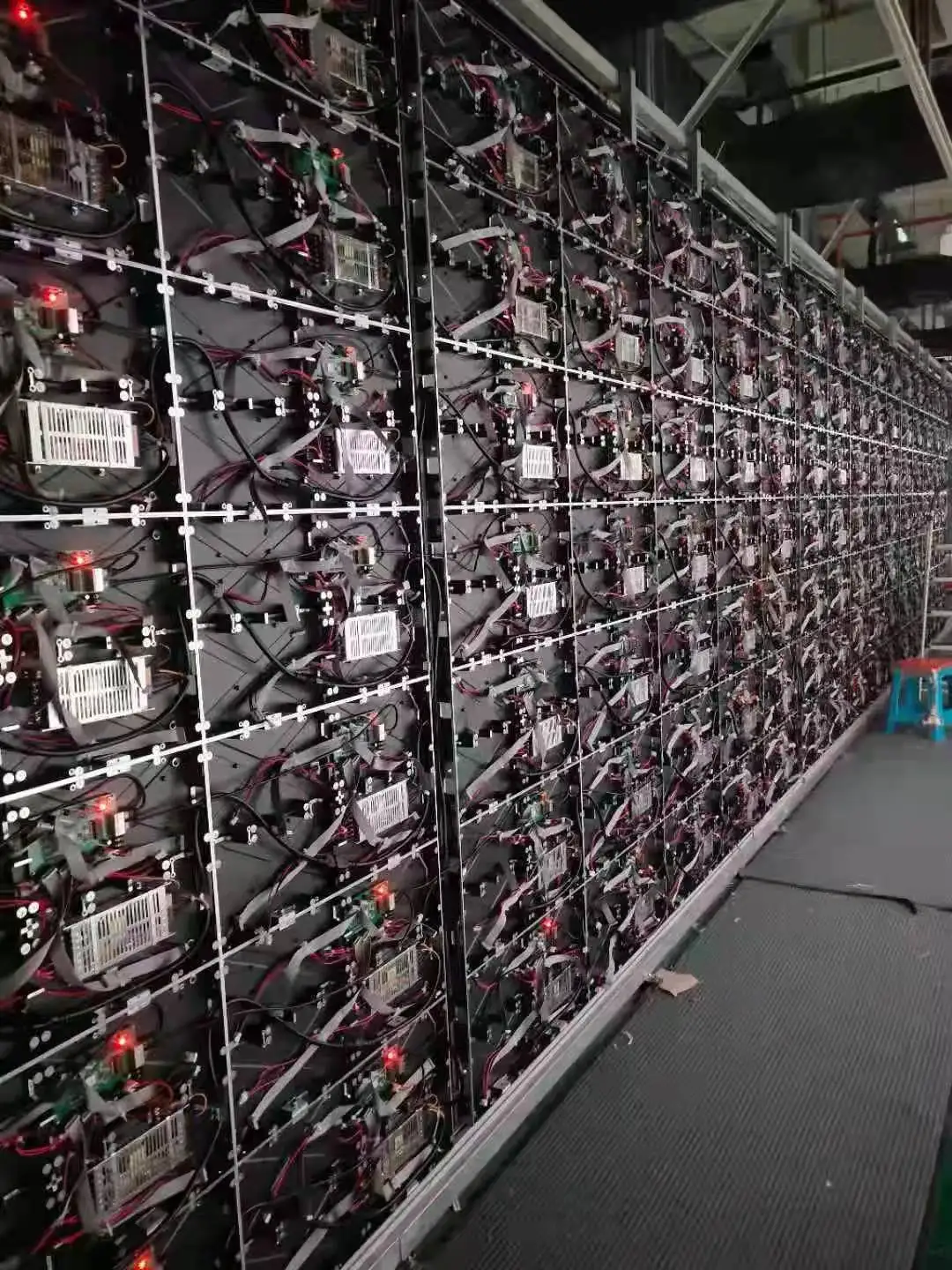 640*360 Empty Cabinet Frame Hd Tv Indoor P1.5 Mobile Led Display Screen ...