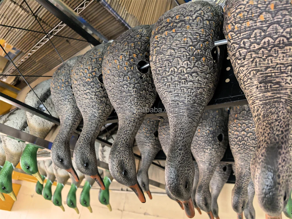 2015 Outdoor Hunting Motorized Duck Decoy Molds - Durable & Lifelike