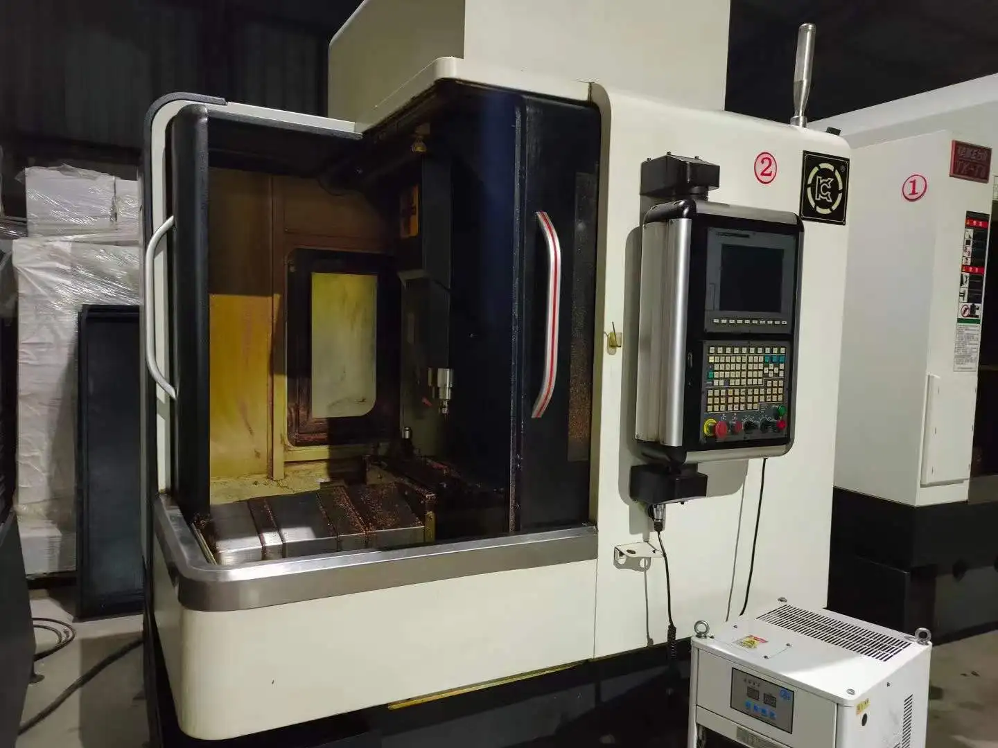 High-speed CNC Milling Machine with Mitsubishi M70 System