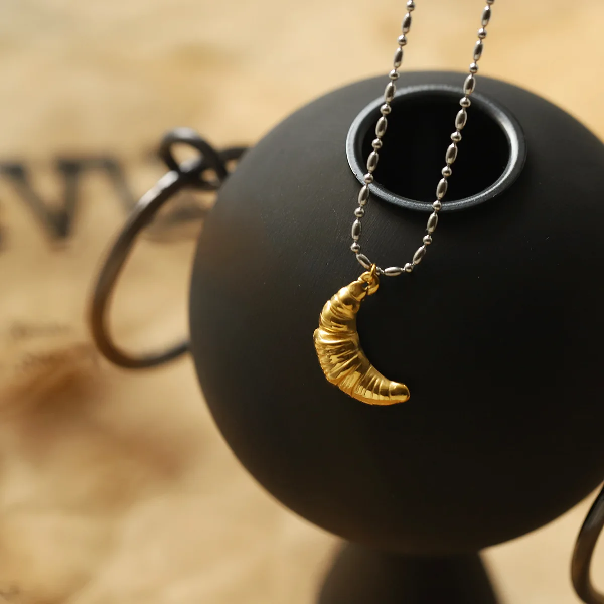 18K Gold Plated Crescent Moon Croissant Pendant Silver Chain Necklace ...