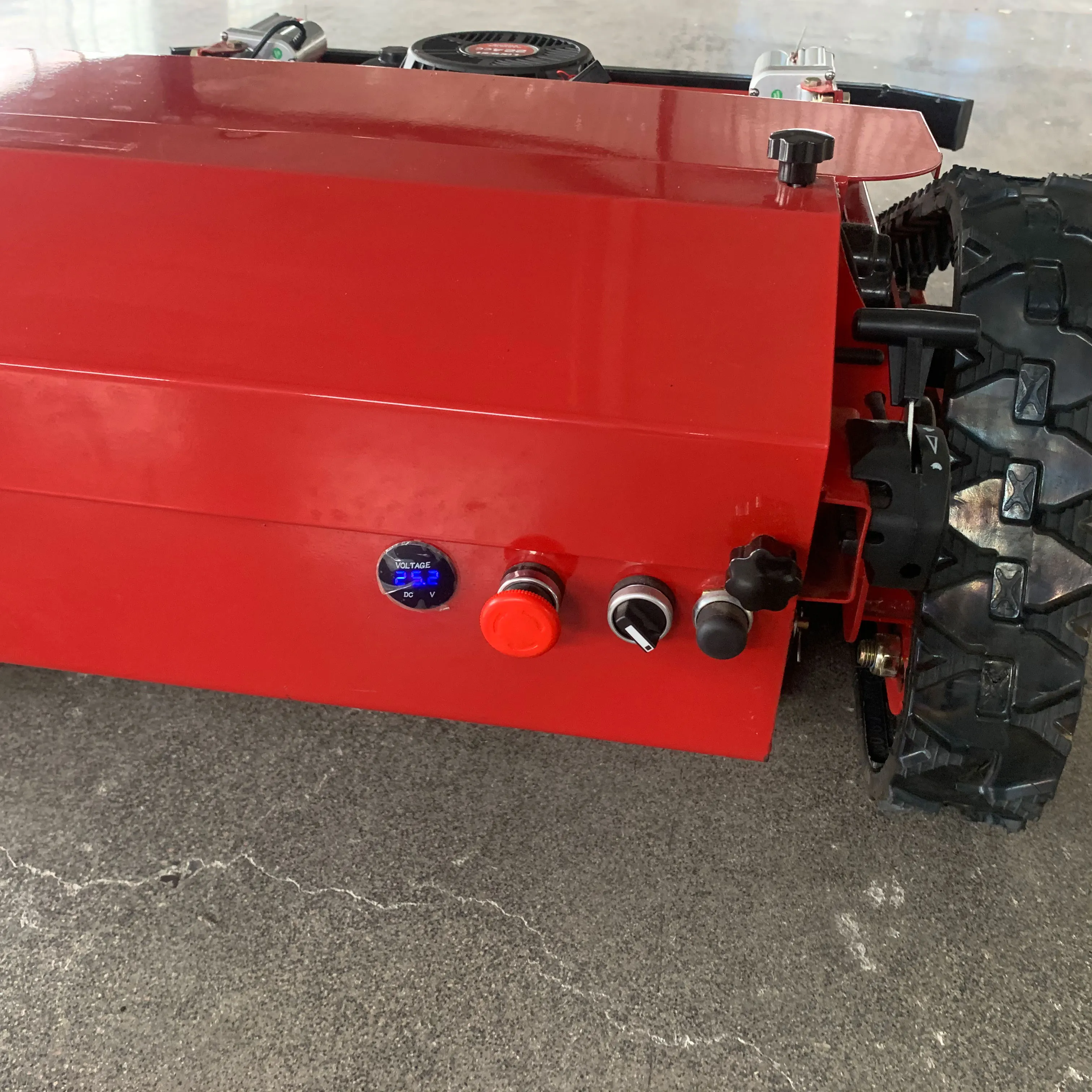 Electric Crawler Bush Cutter AI Robot Lawn Mower for Home Use