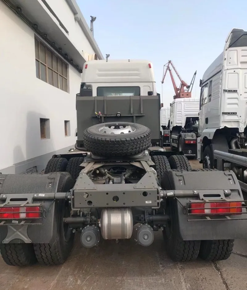 SINOTRUK HOWO-N 6X4 Tractor Truck 400HP - High Roof H78L