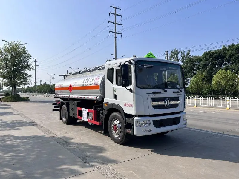 4*2 Dongfeng CLQ Oil Fuel Tanker Truck with Lightweight Aluminum Cans ...