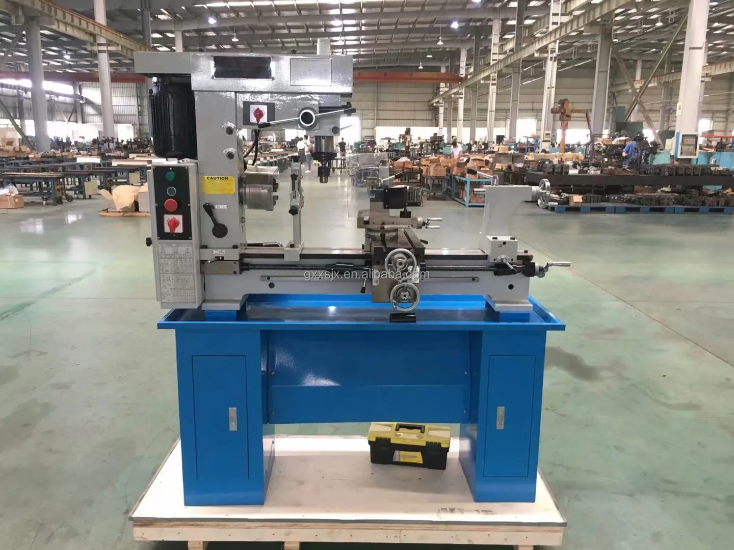 HQ800 Multi Purpose Lathe Machine - Drilling/turning/milling