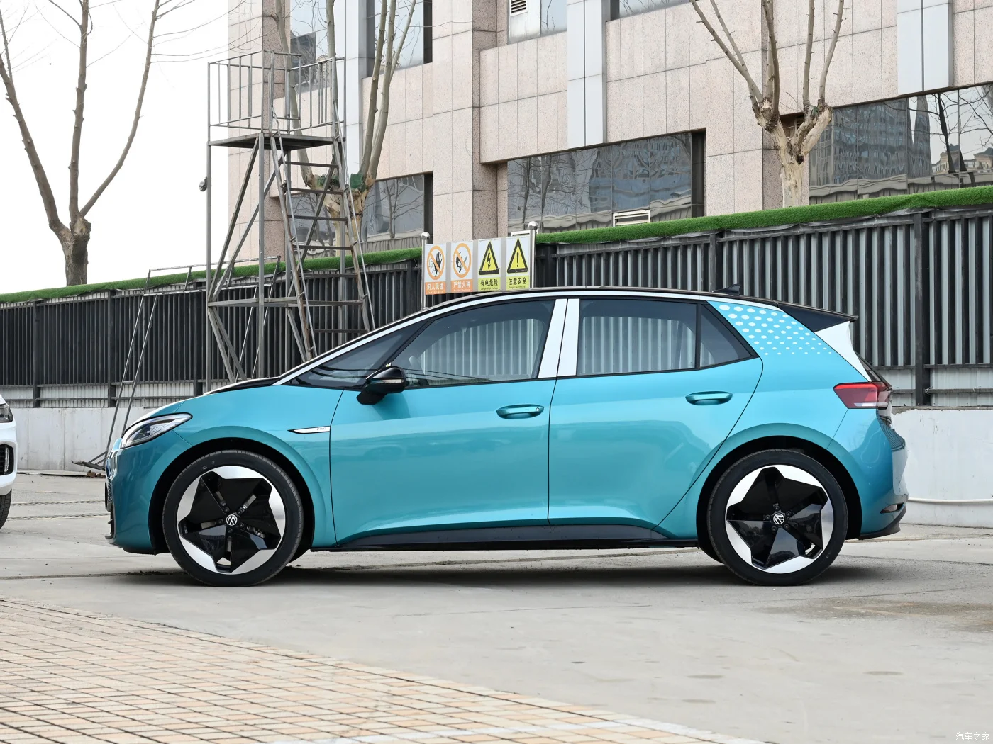 Hottest 2023 Vw Id3 Ev Car 5 Seats 450km High Speed Electric Small Car ...