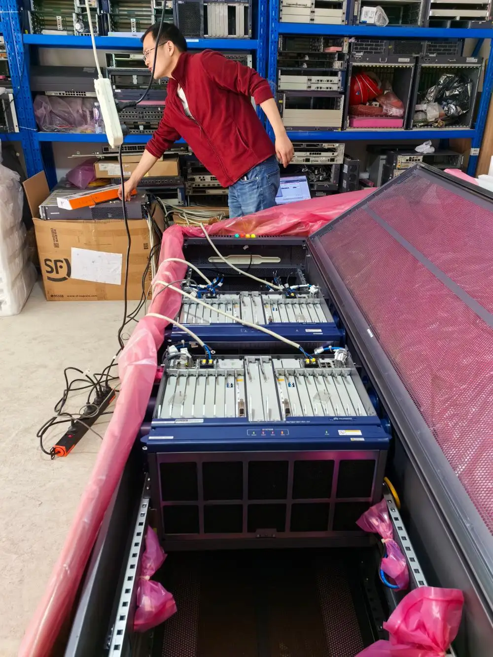 OptiX OSN 8800 T32大容量DWDM传输平台32槽光传输网络 (OTN) 设备| Alibaba.com