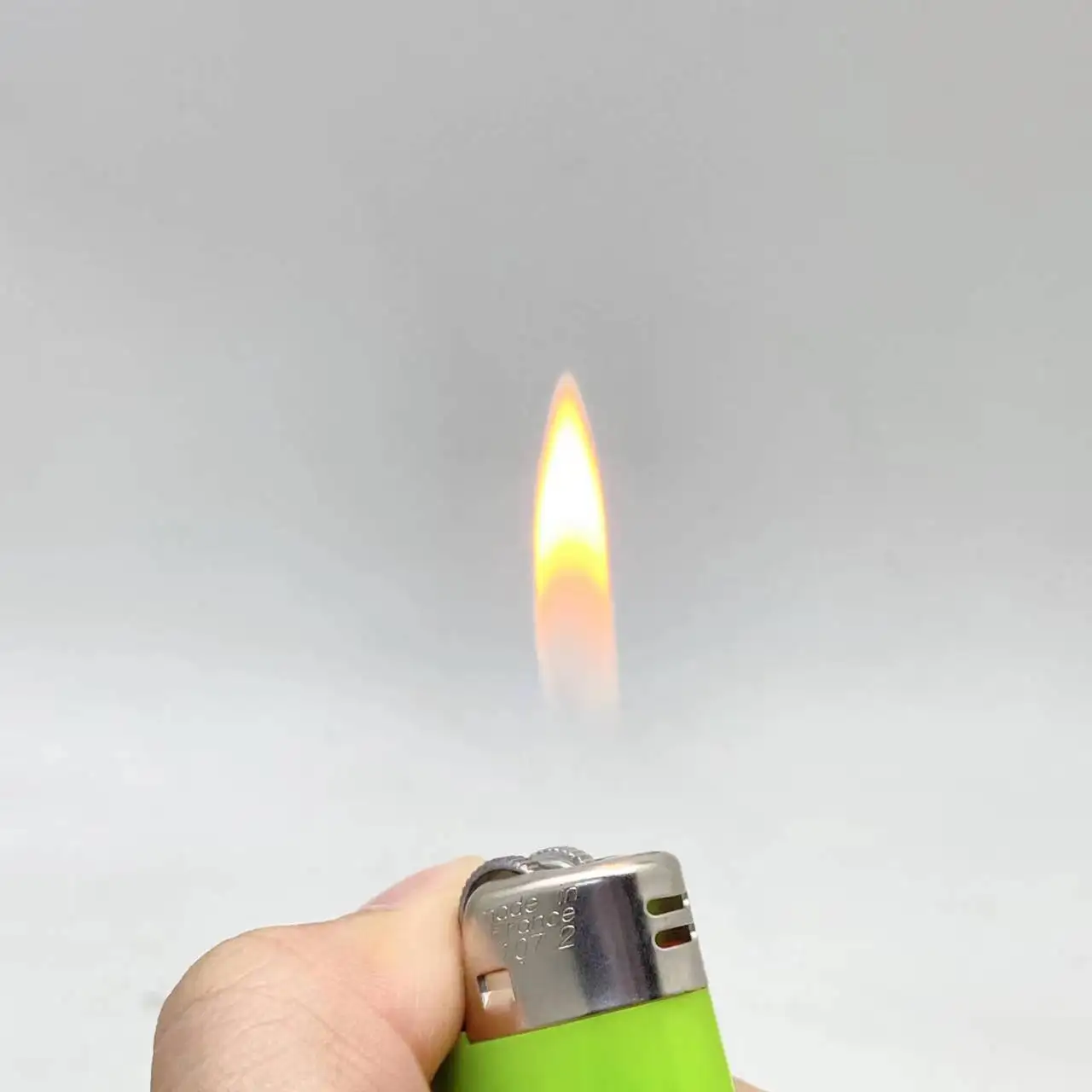 Wholesale Original France Disposable Smoking Lighters J26 Classic ...