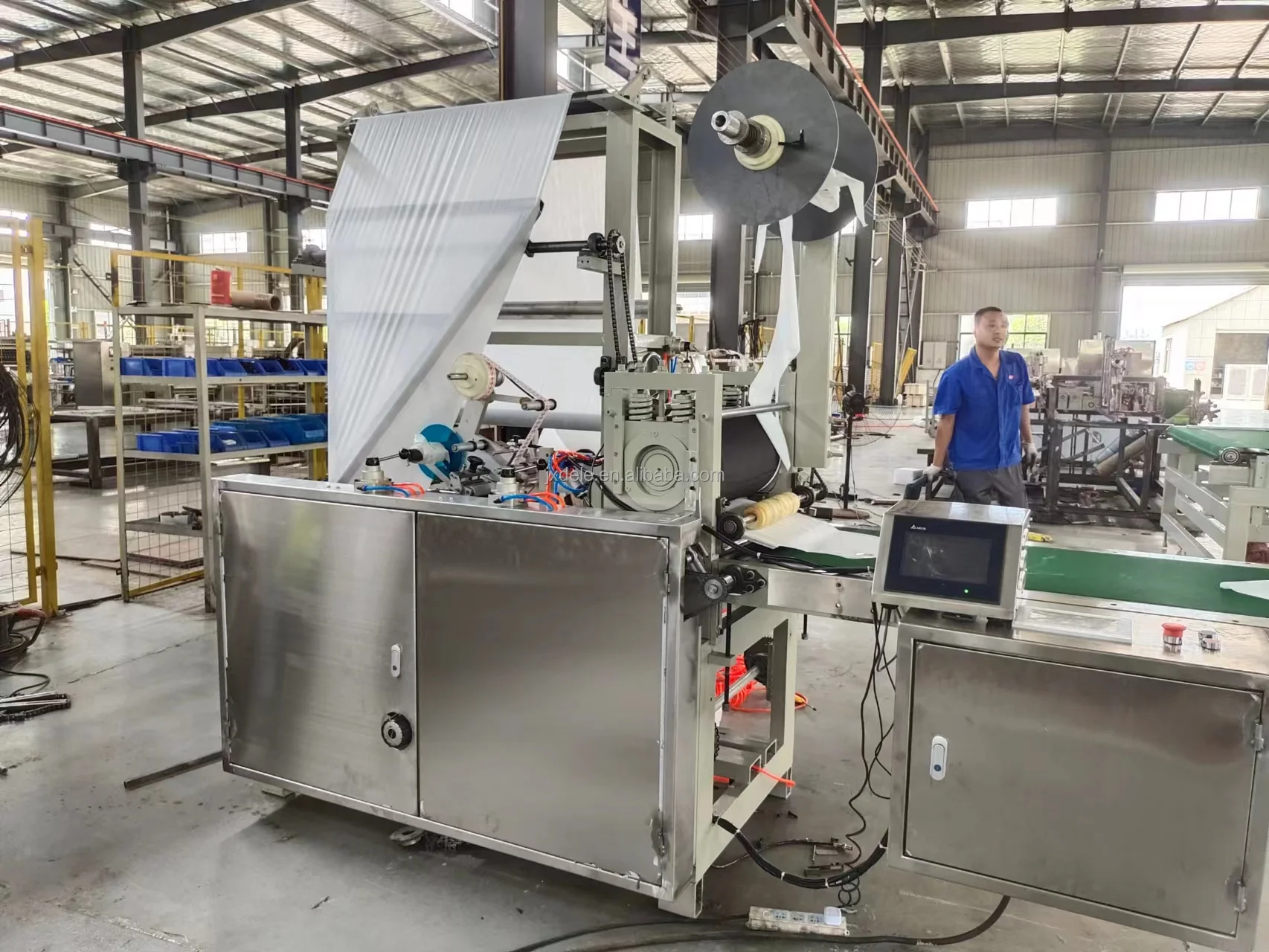 China Automatic Dental Bib Making Machine Apron Machines - Buy High ...