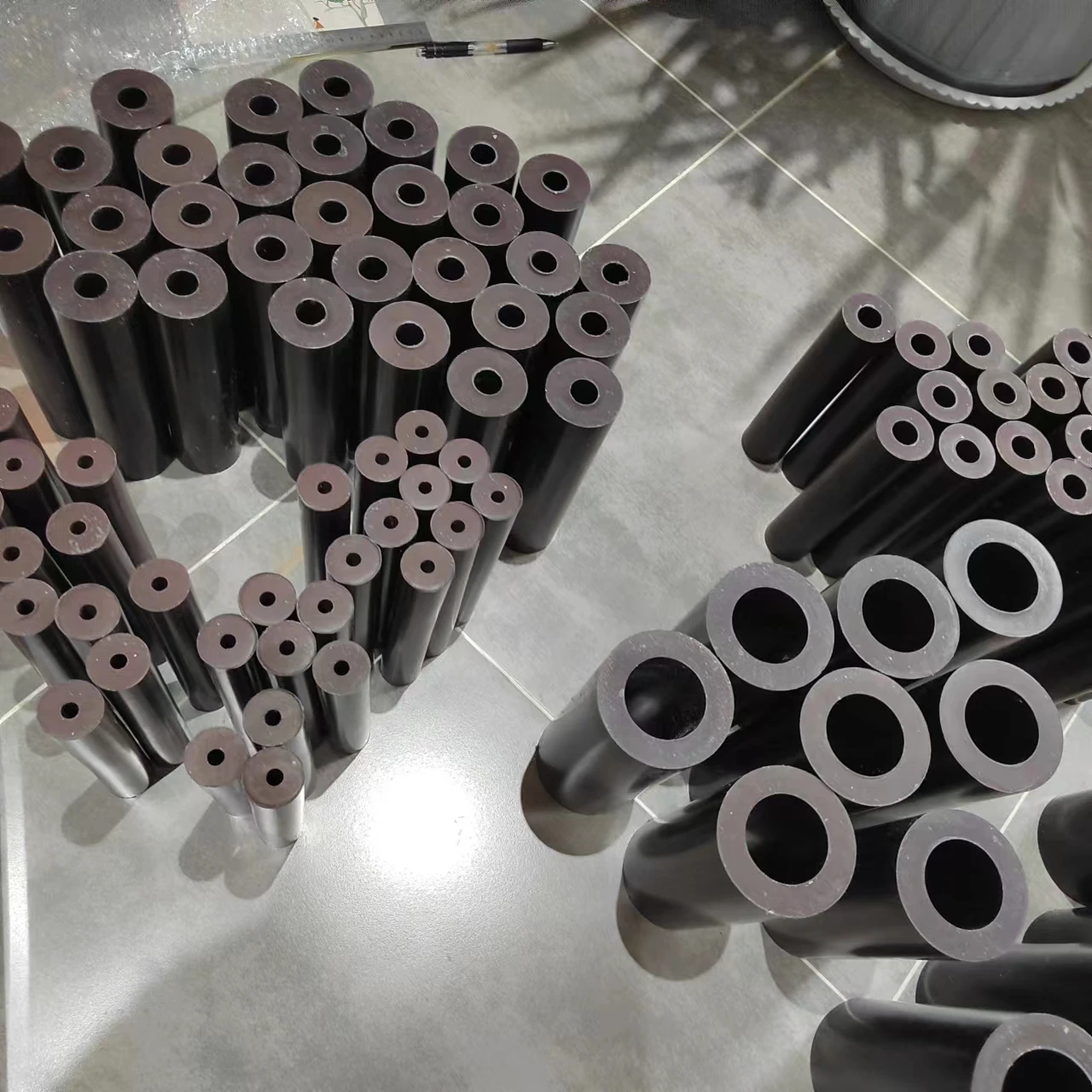 Ptfe Graphite Carbon Fiber Filled Ptfe Rod Ptfe Tube - Buy Hot Sale ...