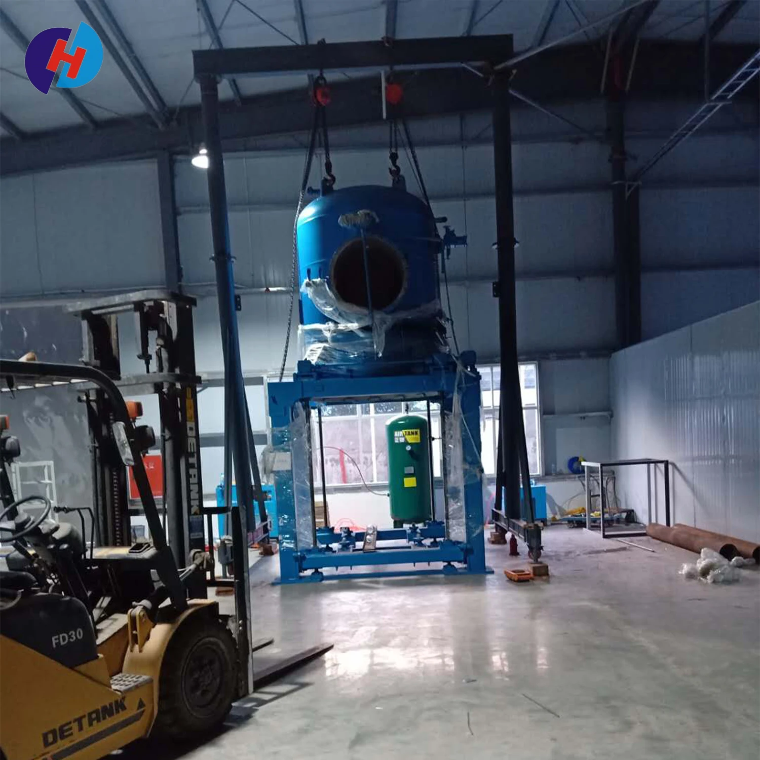 Huahong Vacuum High Pressure Gas Quenching Furnace For High Speed Steel ...