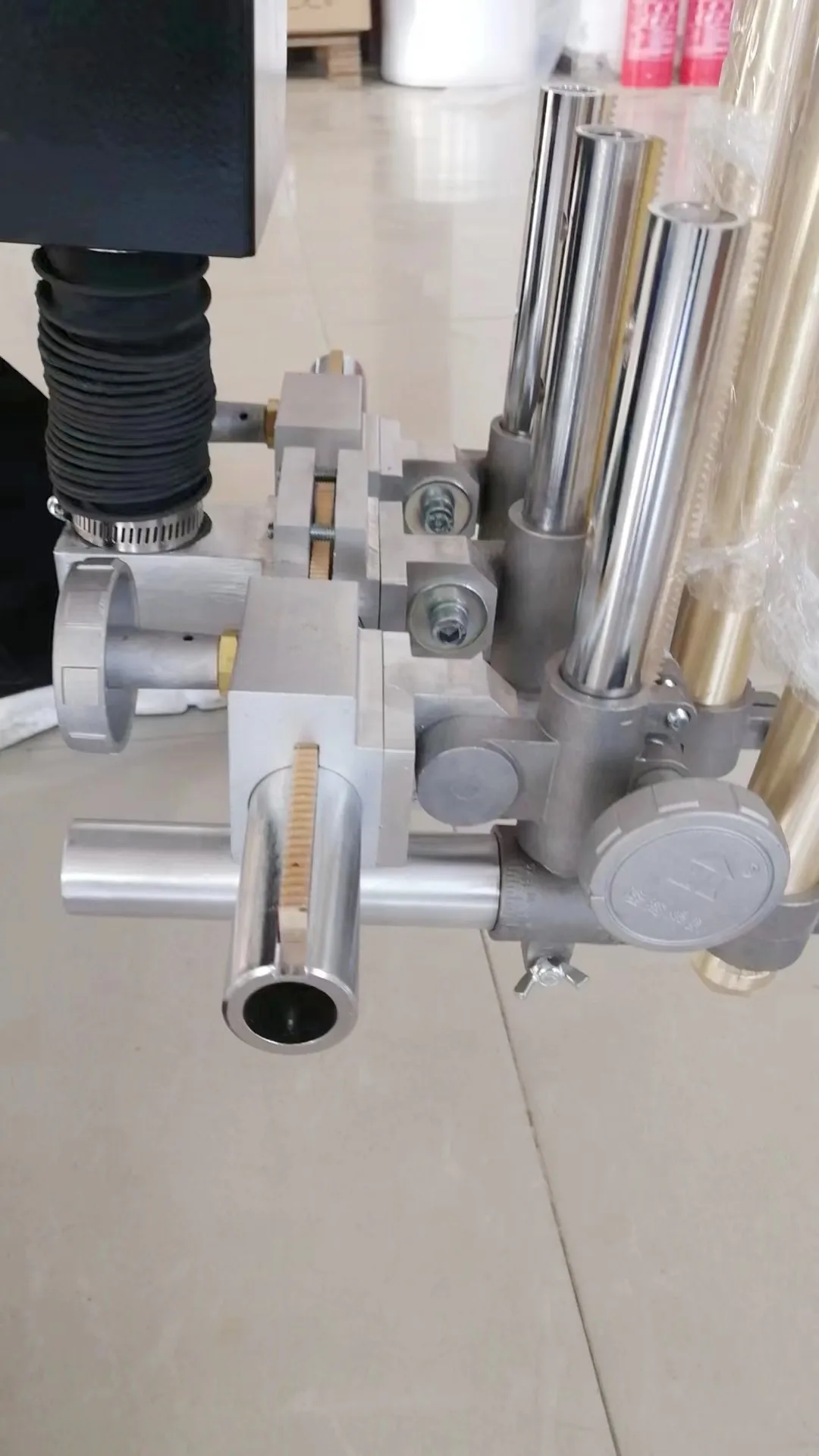 China High Performance Triple Fixture Torch Holder for Cnc Flame ...