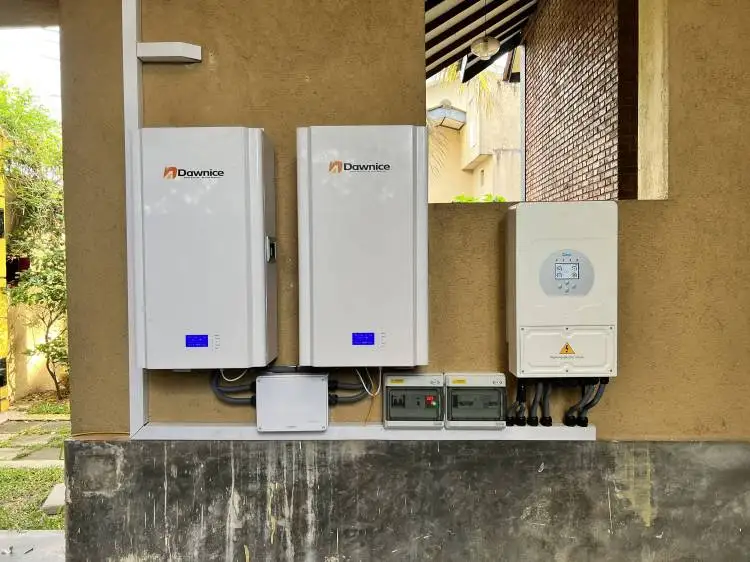 Deye Hybrid Inverter - Efficient Solar Energy Solutions