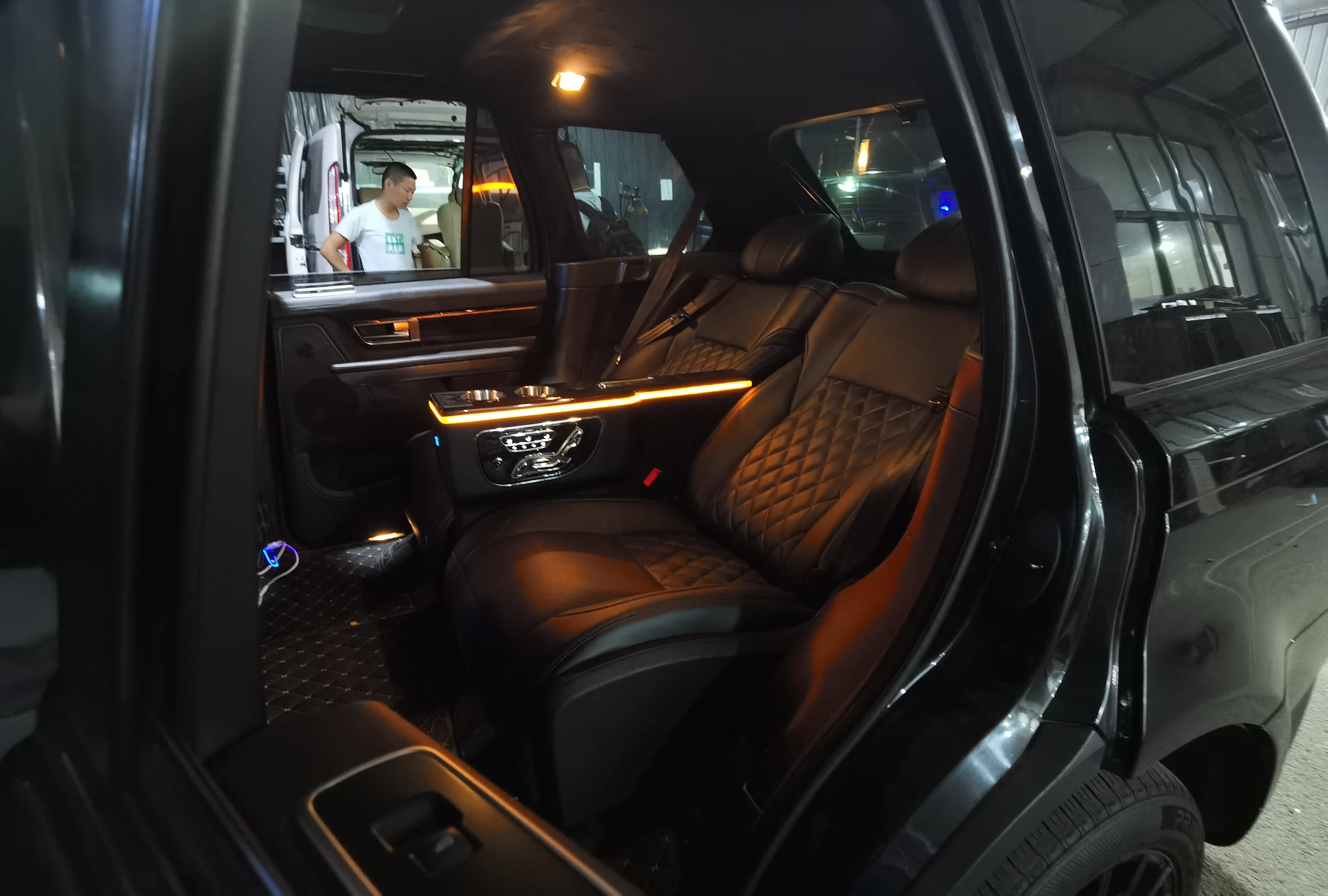 High Quality Luxury Upgrade Electric Front And Rear Vip Seats Auto Car ...