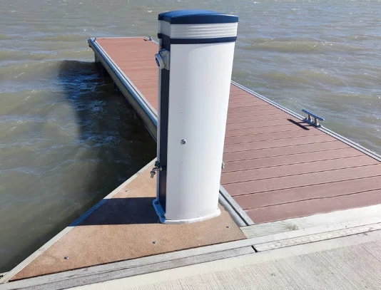 Floating Dock Electronic/water Tank Marina Yacht Service Bollard Power ...