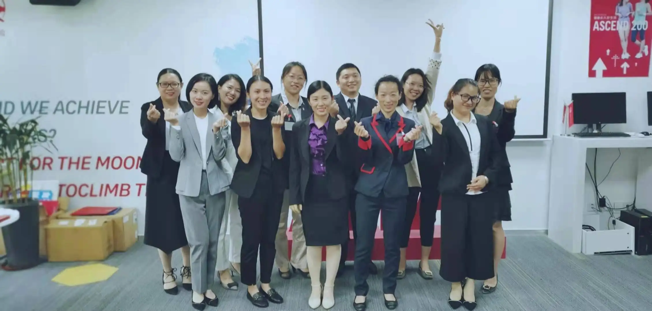 Woman Large Maxi Bras Sexy Seamless Wire Free Push Up Bra Plus Size ...