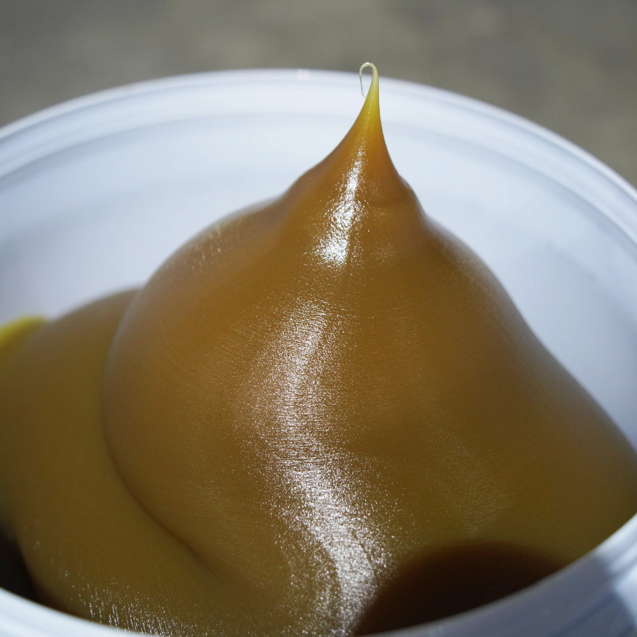 Yellow Low-cost Grease Is Used As A Bearing Anti-wear Lubricant - Buy ...