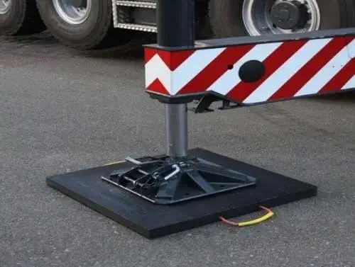 Crane Outrigger Pad Rv Leg Pad /crane Outrigger Leg Supporting Pad - Buy Outrigger Pad,Outrigger ...