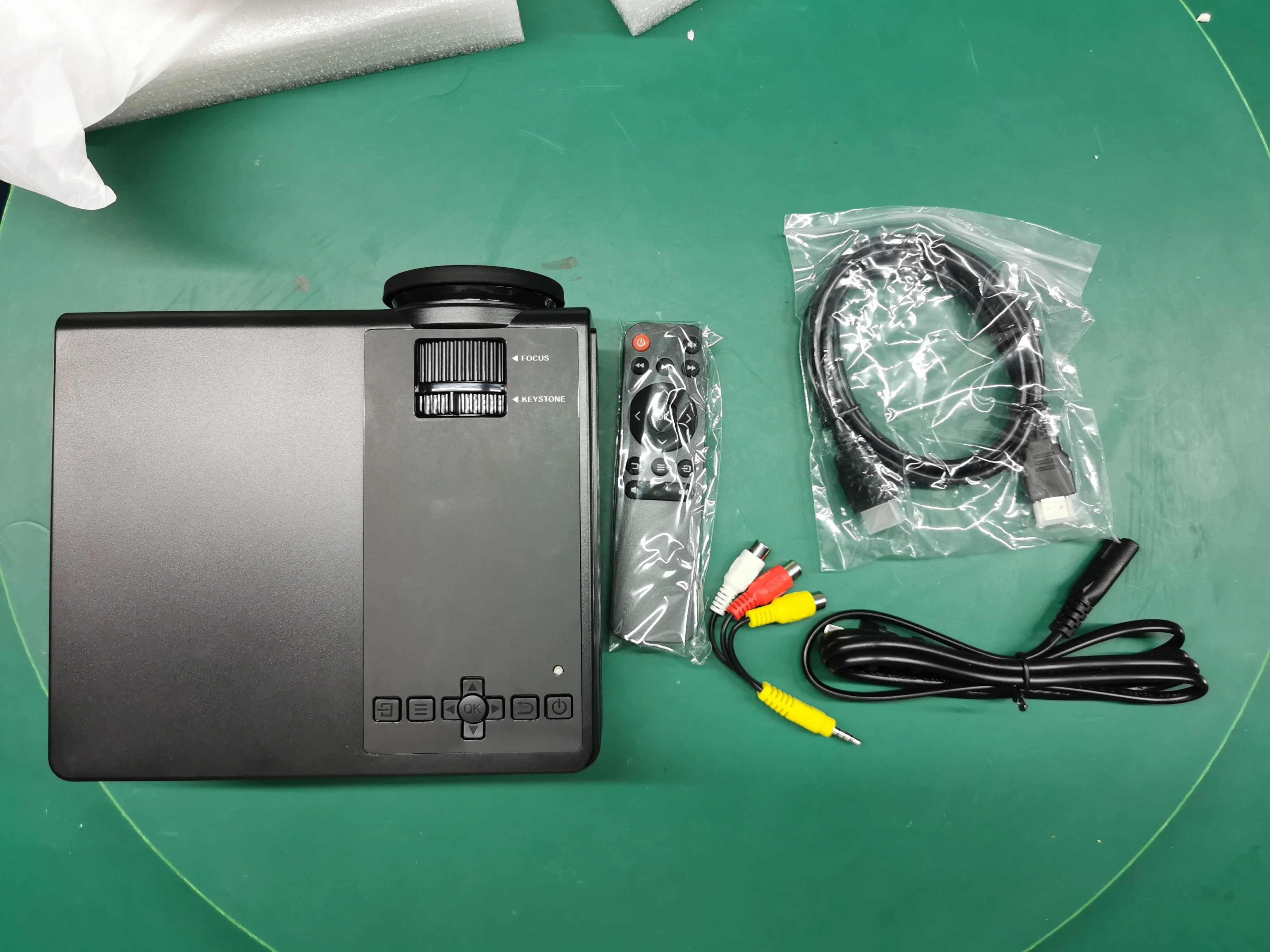 SUNYS L36P Mini 4K Projector - Smart, Portable, and Versatile