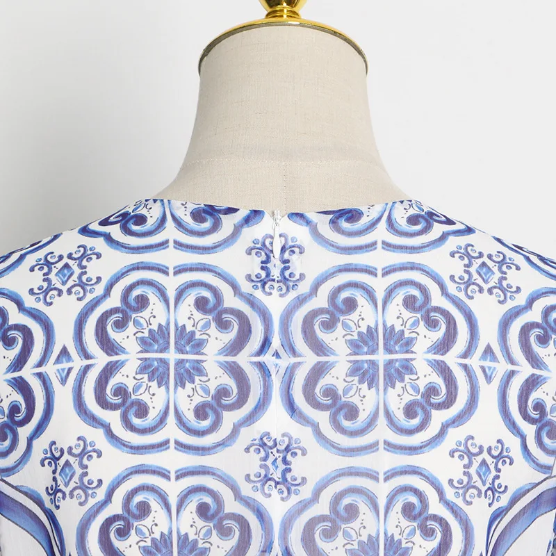 Fashion Style Blue And White Porcelain Dress Round Neck Long Sleeve ...