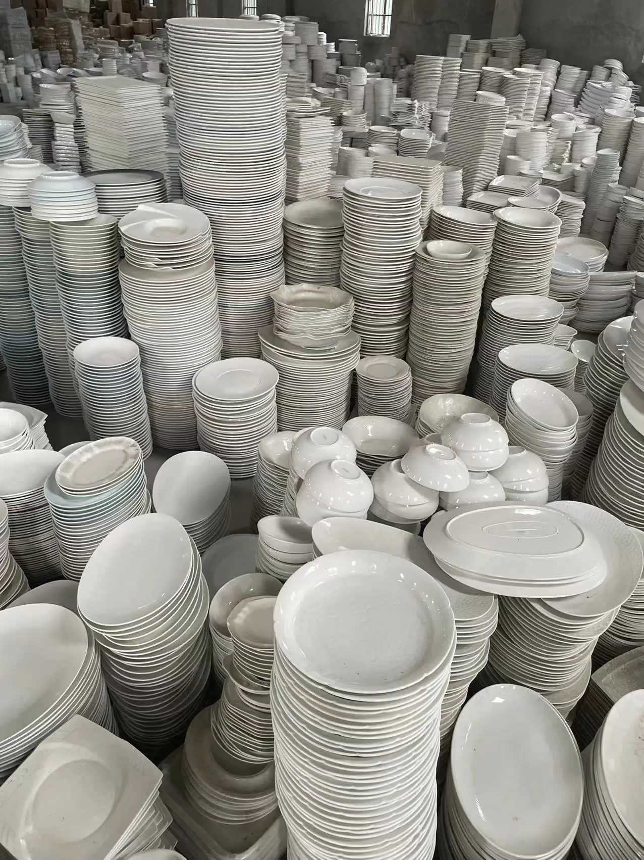 Porcelain Ceramic Factory Stocked Big Discount White Ceramic Plates ...