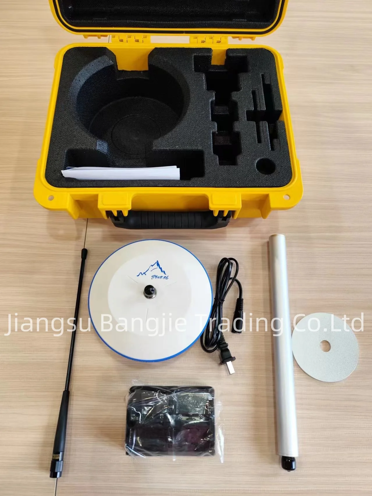 CHCNAV X1/b5/ibase - 1408-Channel GNSS GPS RTK Precision