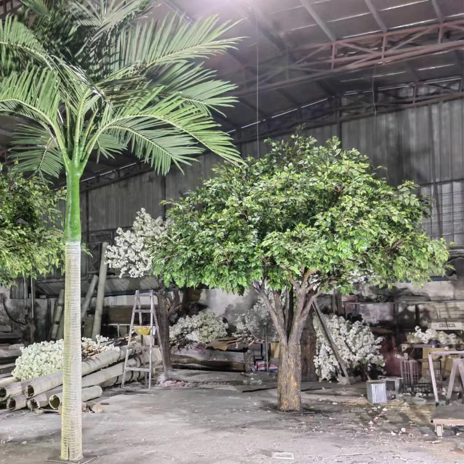 Large Artificial Oak Tree - Stylish Outdoor Decor