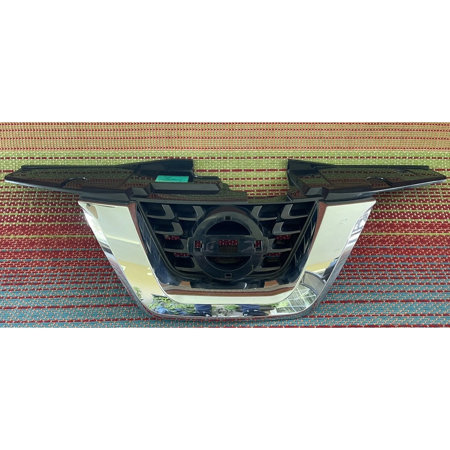 FRONT RADIATOR GRILLE ASSEMBLY for 2011-2014 NISSAN JUKE