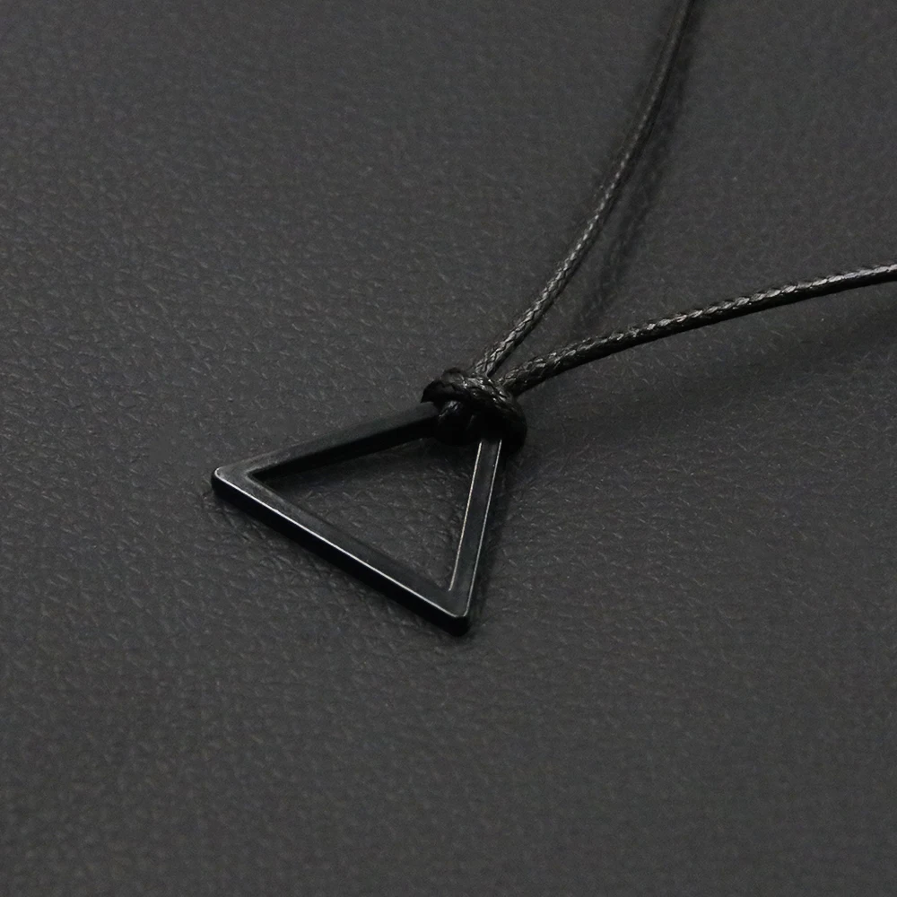 Anime Chainsaw Man Necklace Denji Triangular Leather Chain Pendant ...