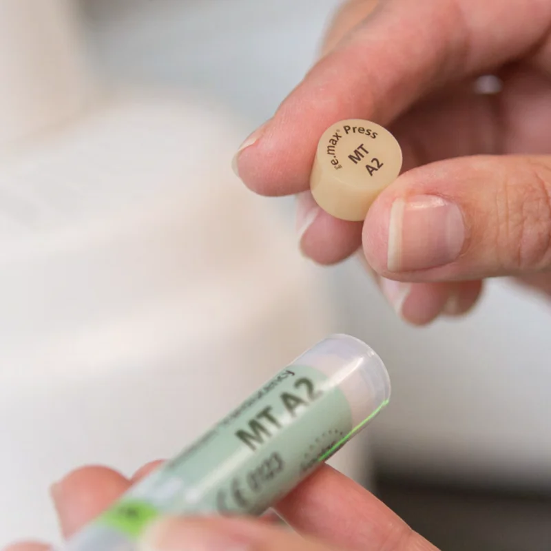 Dental Ceramic Material Ivoclar Vivadent Ips Emax Press Ingots Dental ...