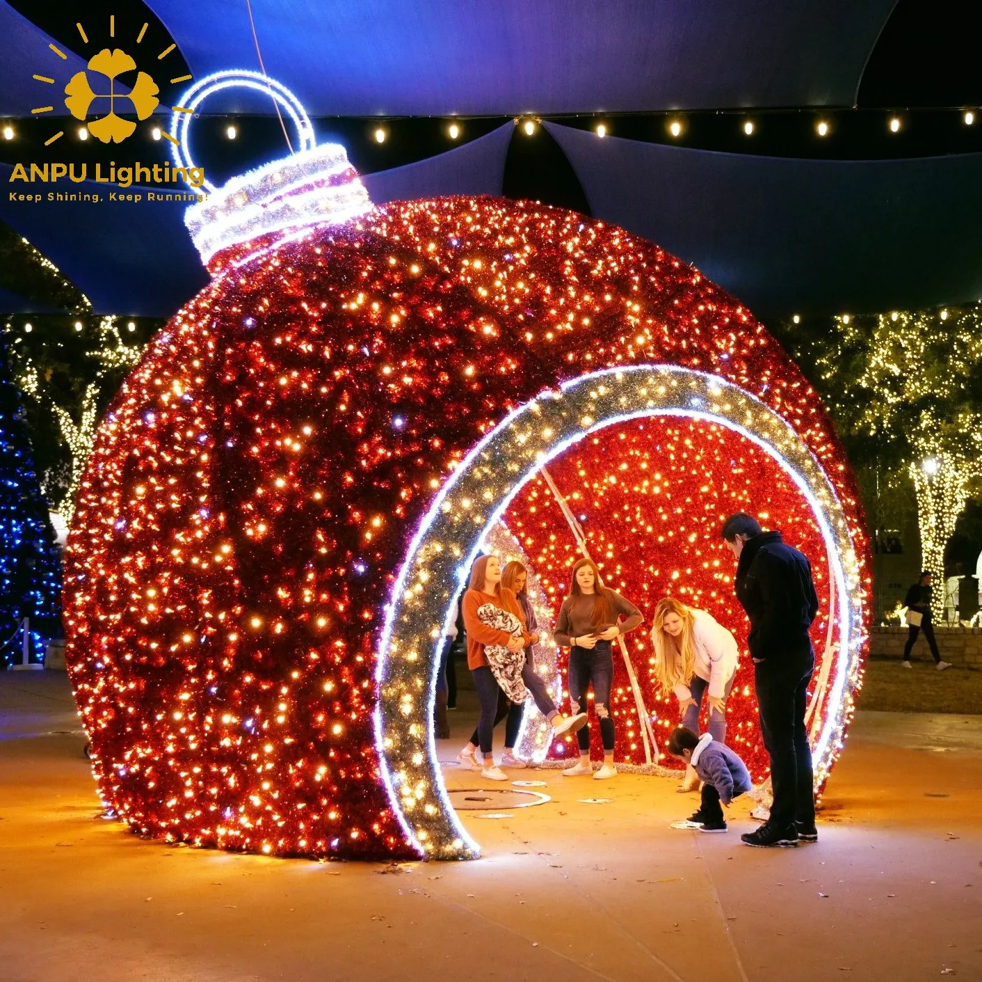 Giant 3D Illuminated Walk Through Christmas Ornament Ball Structure ...
