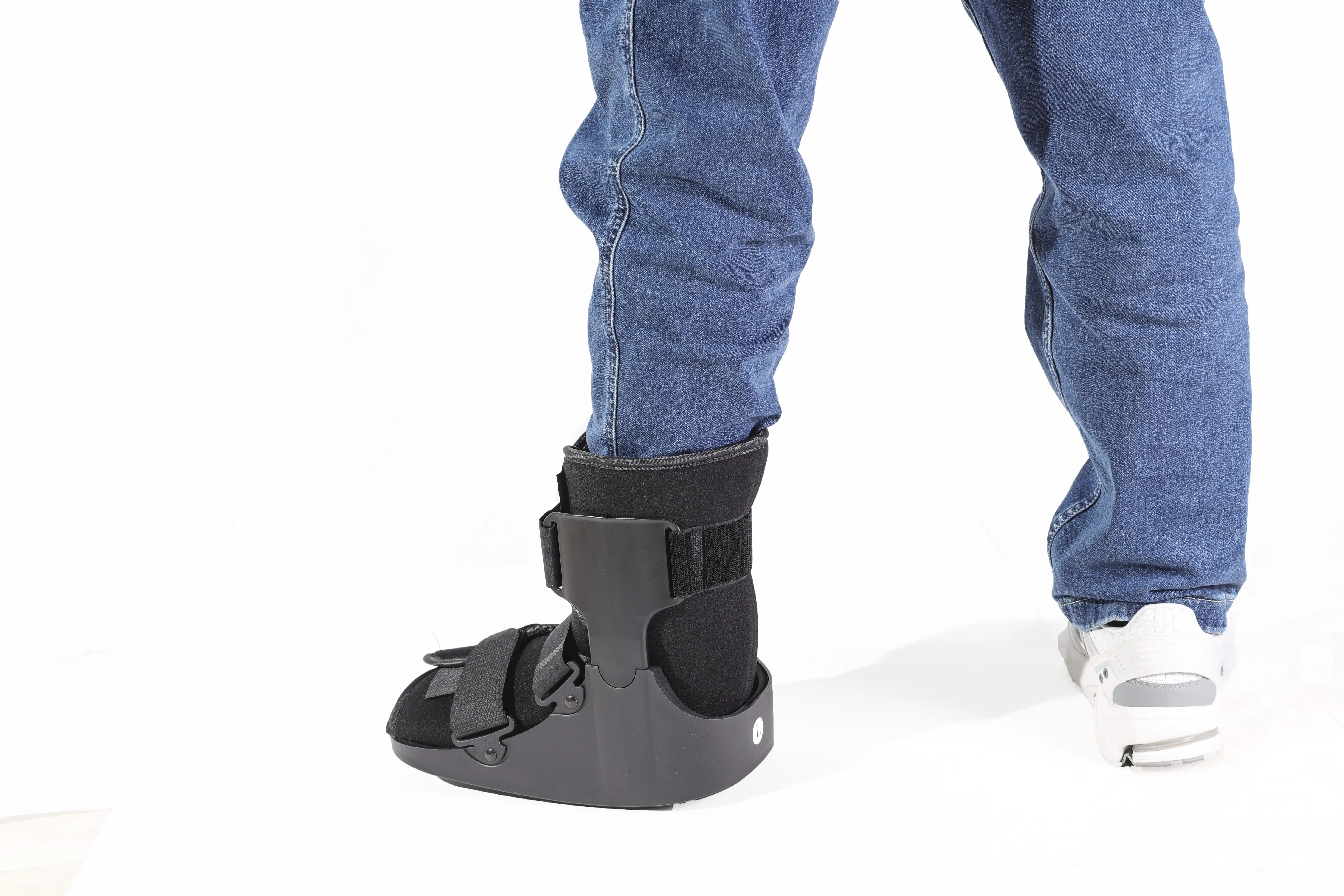 Orthopedic Air Walker Boots - Support for Fractured Feet