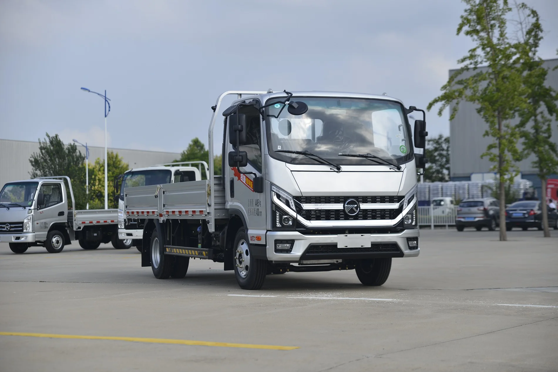 KAMA Cargo Truck Diesel Engine Van LHD 4x2 Cargo Trucks Lorry Truck for ...