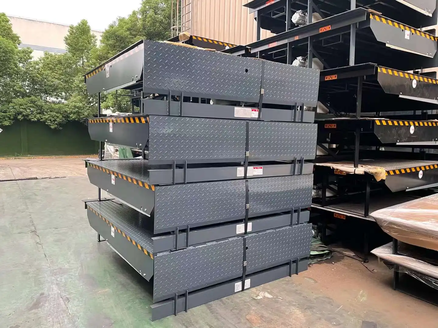 Telescopic Electric Dock Leveler - Bigger Reach & Efficiency