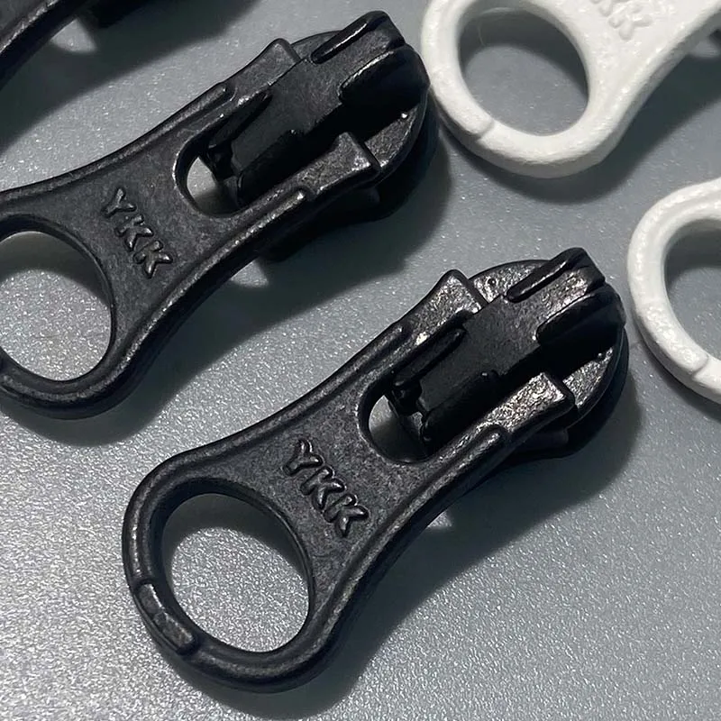 High Quality Auto Lock Ykk Zipper Original 3# Metal Zipper Puller for ...