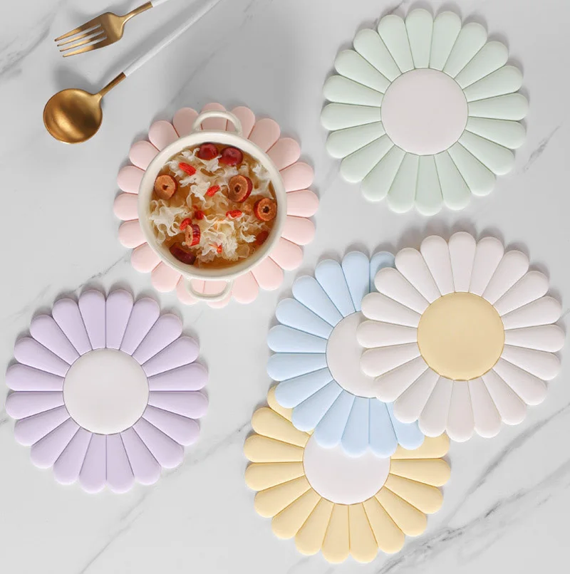 Modern and Creative New Design Daisy Flower Silicone Trivets Round ...