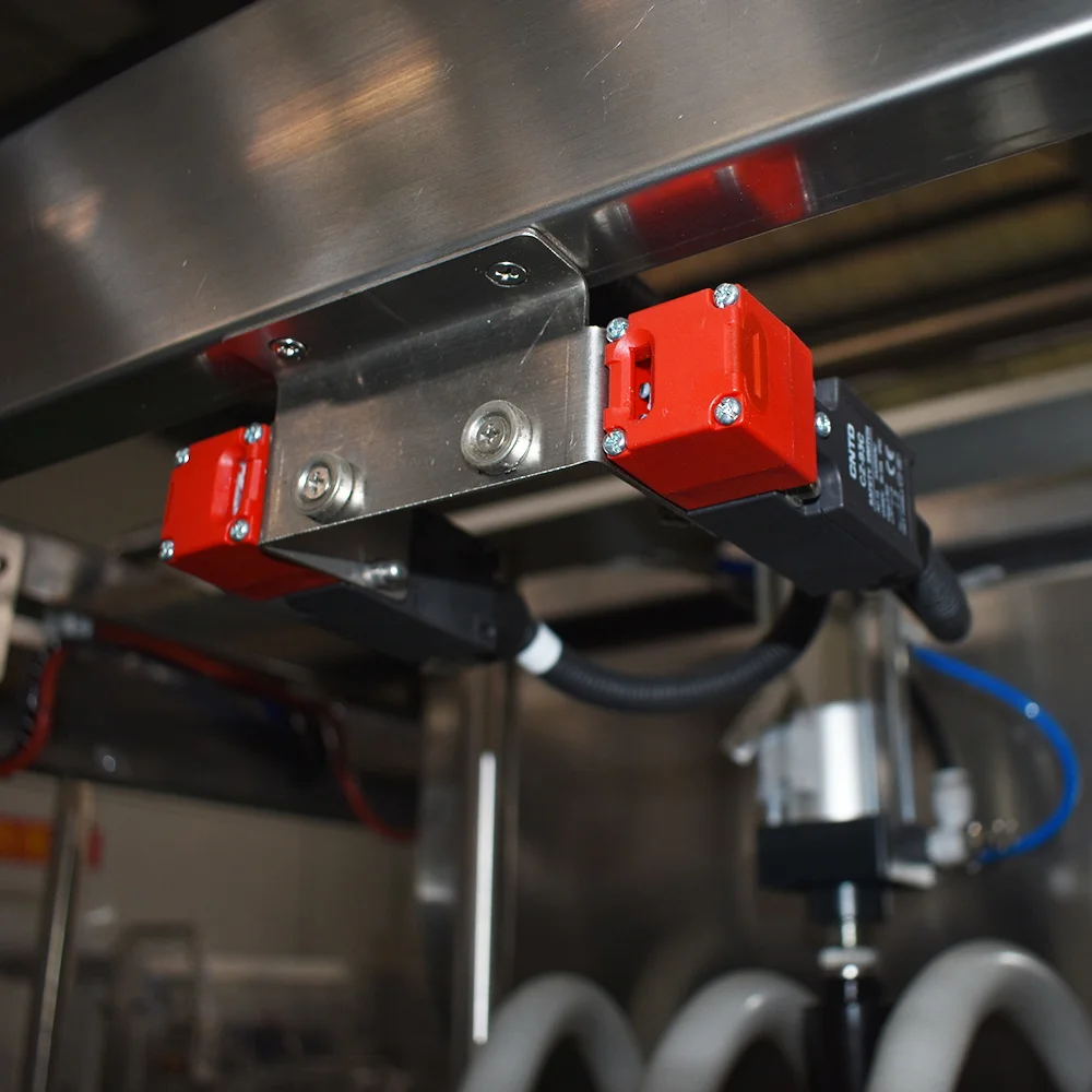Shhonor Olive Oil Linear Liquid Filling Machine - High Precision