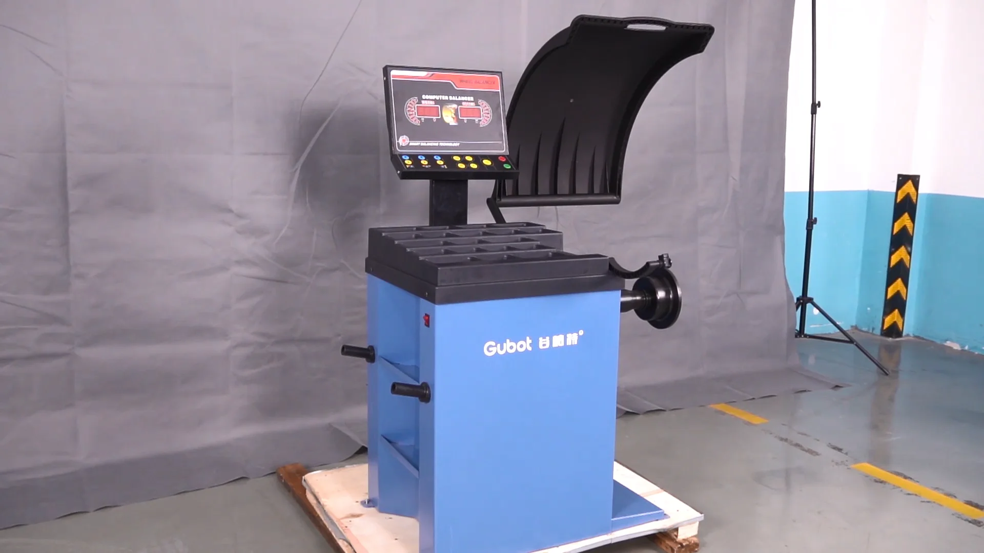 Portable Hubs Balance And Alignment Machine Automatic Car Wheel ...