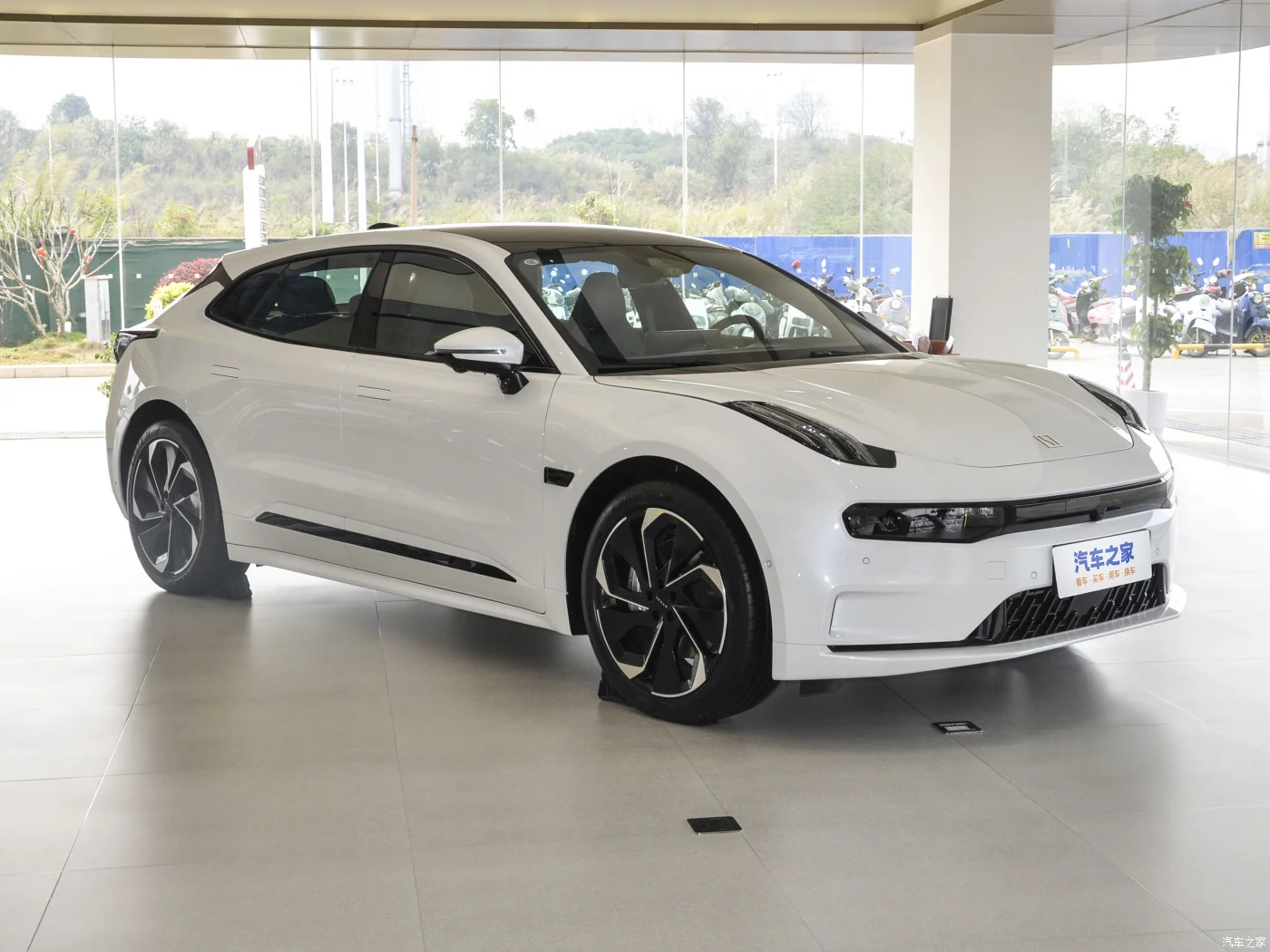 Geely Zeekr 001 You 2023 Year 1000km Range 140kwh Ev Medium Large ...