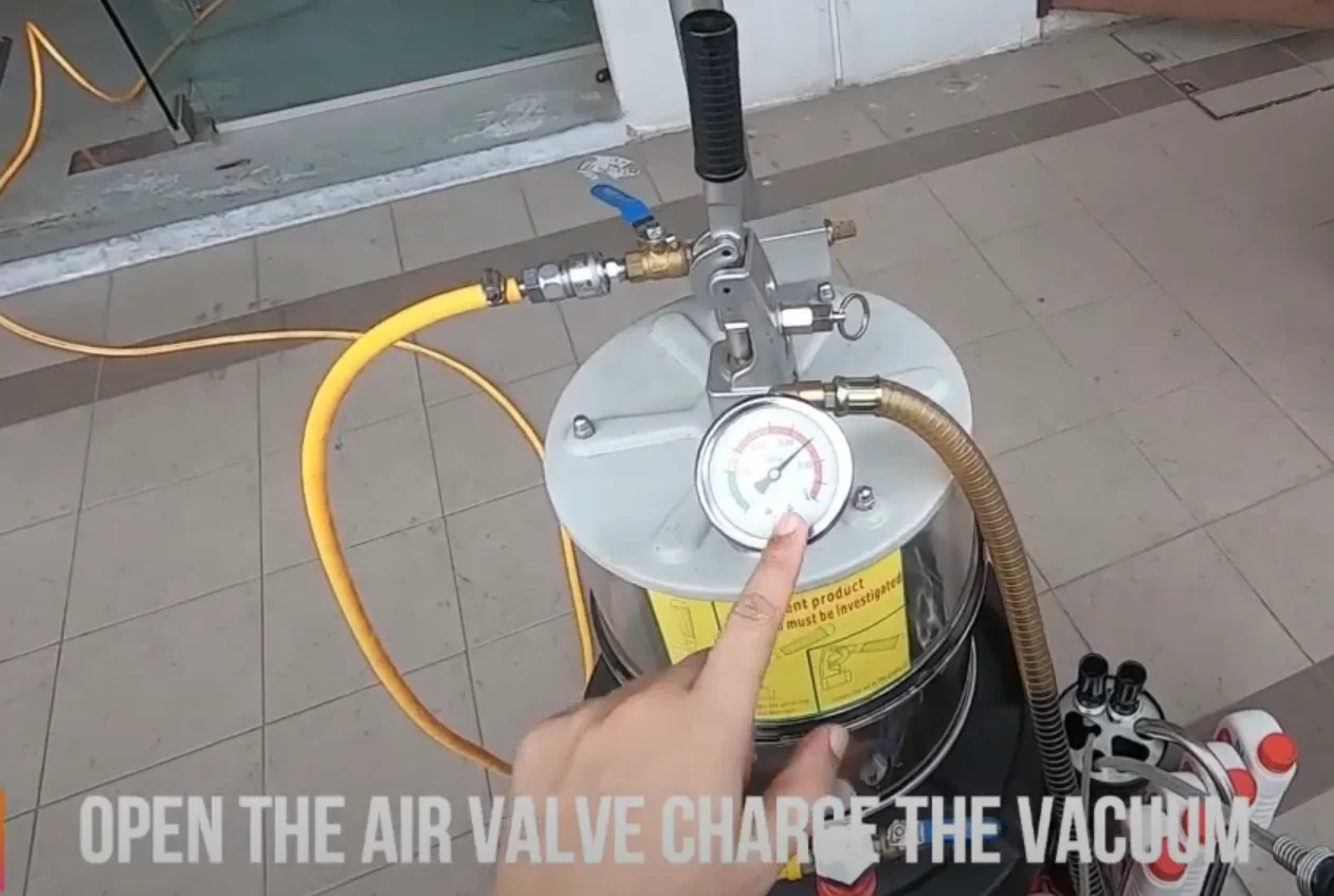 LAUNCH TOC-217 Engine Oil Changer - Efficient & Original