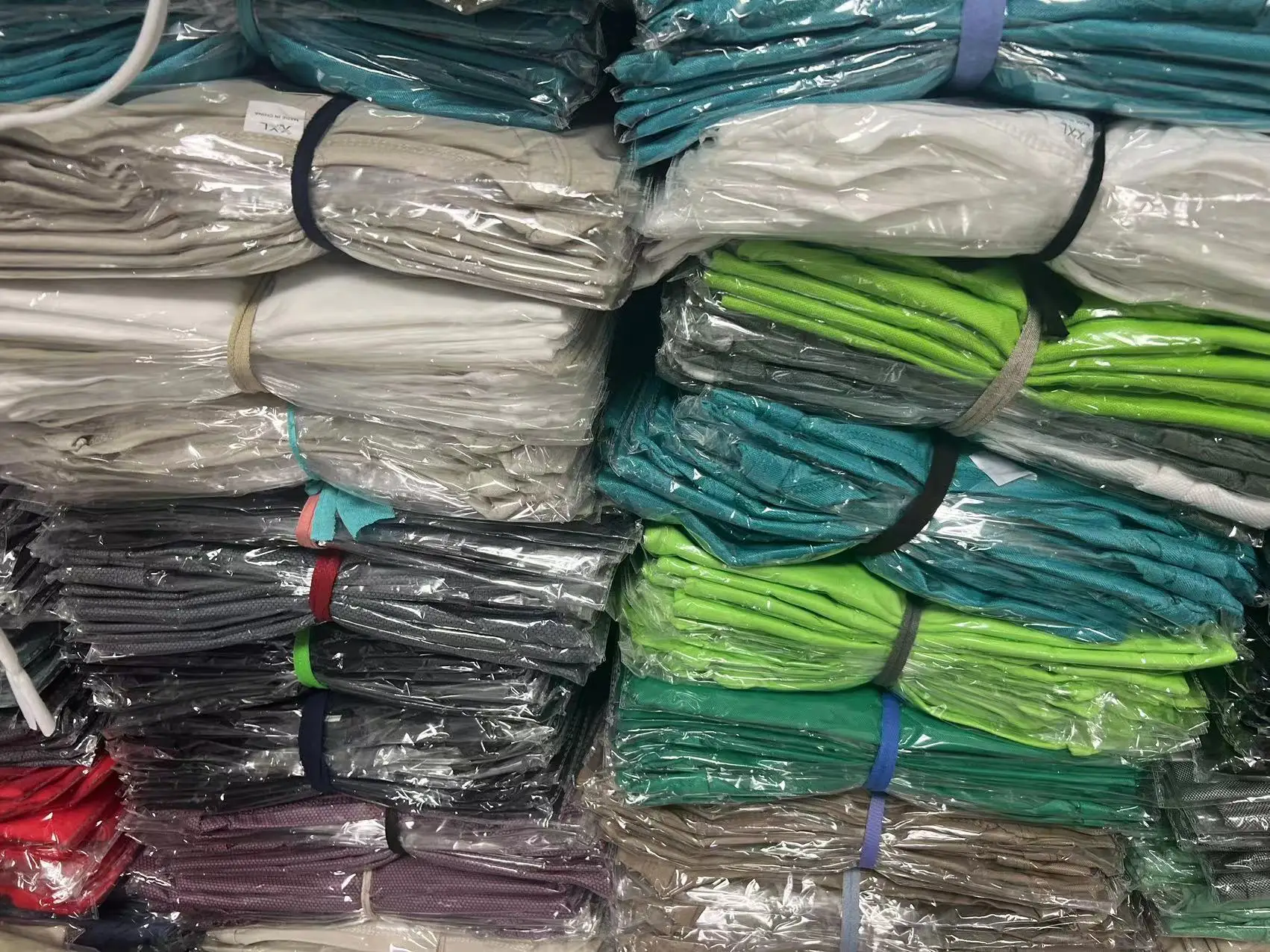 Shop High-Quality Used Clothing Bales from USA Wholesale