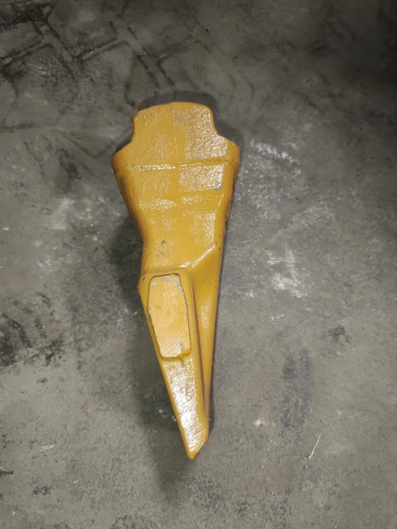 Small loader shovel teeth bucket bucket welding shovel teeth shovel tip ...