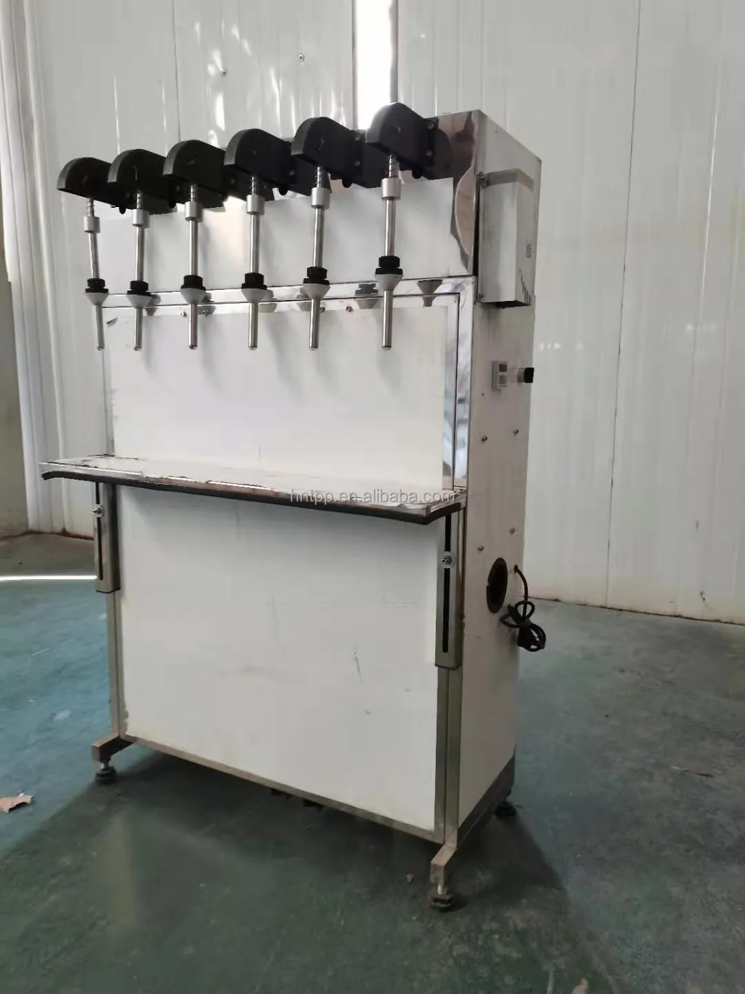 6 Heads Siphon Syrup Filling Liquid Detergent Filling Water Bottle ...